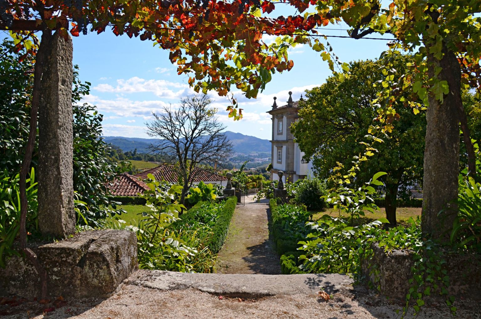 Discover Portugal’s beautiful Minho Region with its traditions. | GENUINE