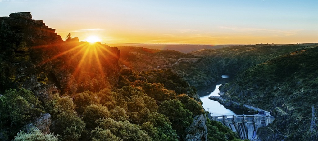 Miradouros do Douro Internacional, uma paisagem avassaladora | GENUINE